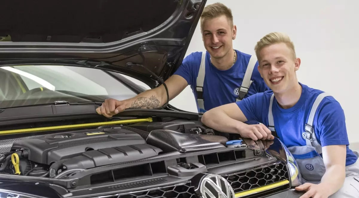 Třináct mladých Padavanov Volkswagen velký golf na temné straně 954_10