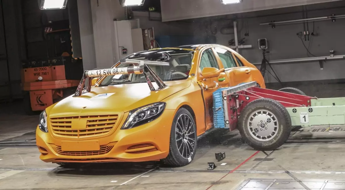 Der Bau eines neuen Mercedes-Benz-Sicherheitszentrums trat in die Endlinie ein 985_2