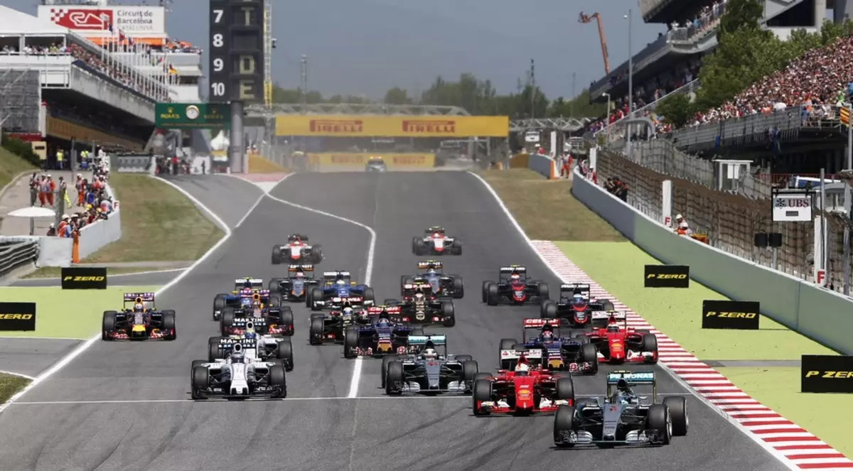 Devět z devíti nebo Grand Prix Španělska 2015 991_13