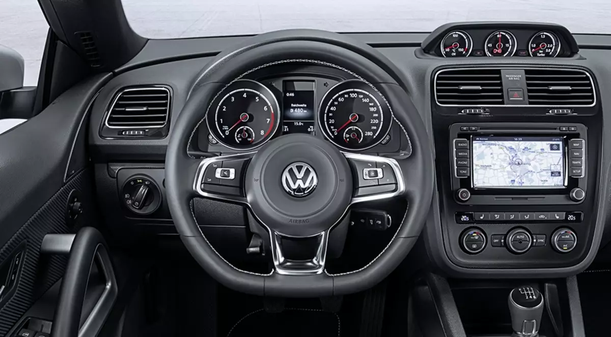 Faʻafouina Volkswagen Scoroco o le a taunuʻu i Rusia i le tautotogo o le 2015 9927_12