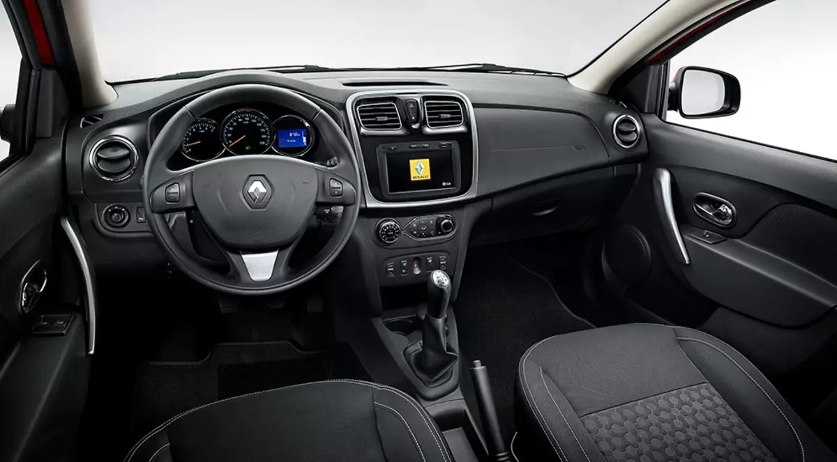 Jauns Renault Sandero: Cenas, konfigurācija, konkurenti 9950_7